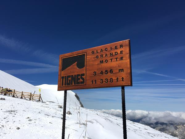 Savoie : plusieurs glaciers s'apprêtent à accueillir les skieurs