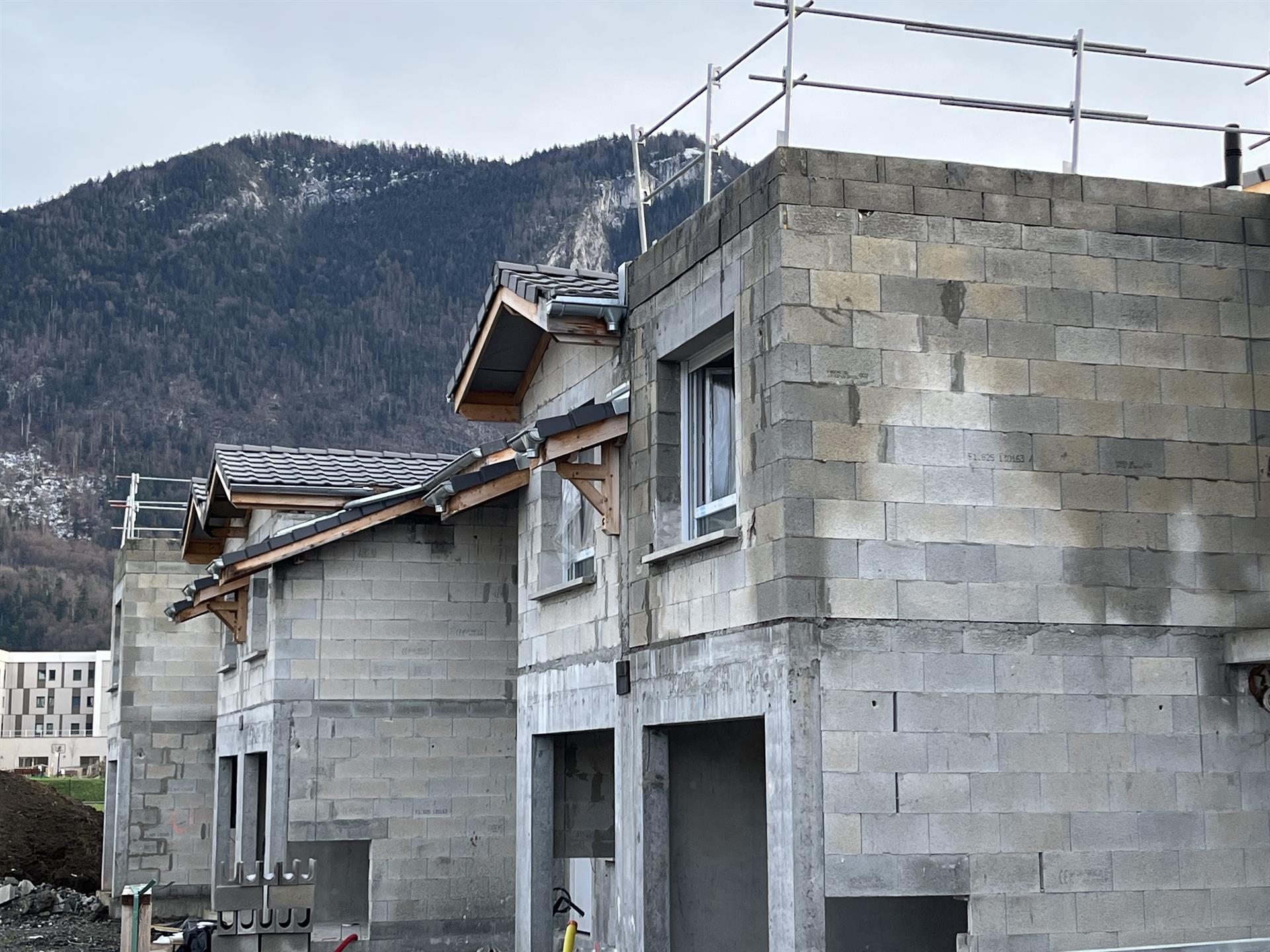 Cluses : 5 propriétaires de maisons neuves, inhabitables